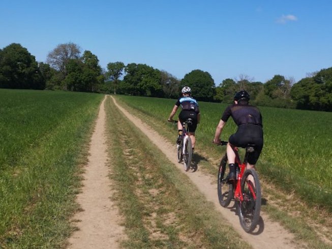 3 Day Path to Bath Guided Gravel Cycling Tour in Southern England, UK ...