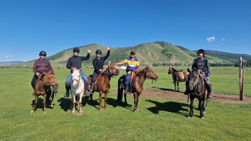 13 Day Mini Gobi and Steppes Horse Riding Trek in Mongolia ...