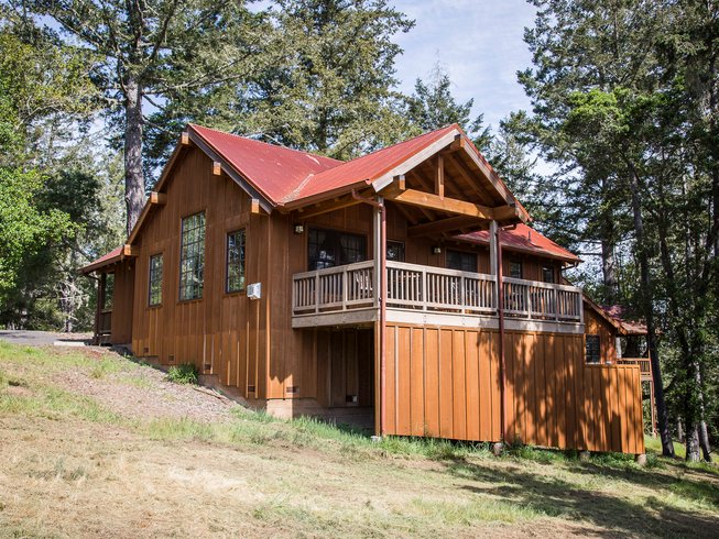 3 Day The Essence of Yoga: A Weekend Yoga Retreat with Jenn Russo in ...