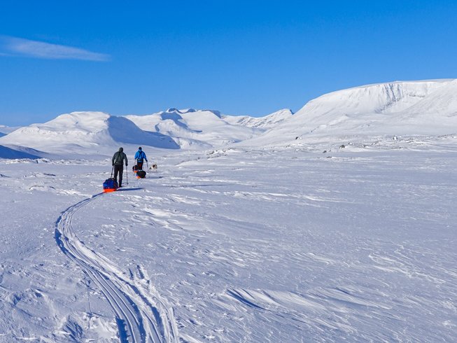 7 Day Tri-Countries Skiing Expedition Starting and Ending in ...