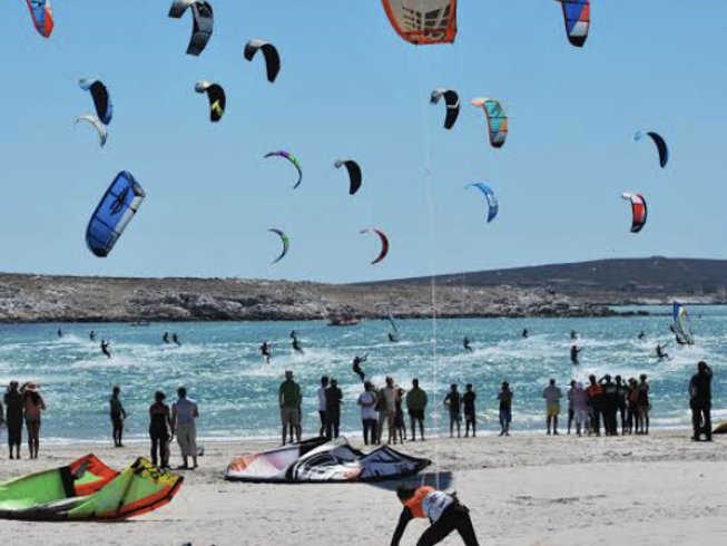 9 Day Stay and Kite - Group Beginners Kite Surfing Camp for 6 in ...