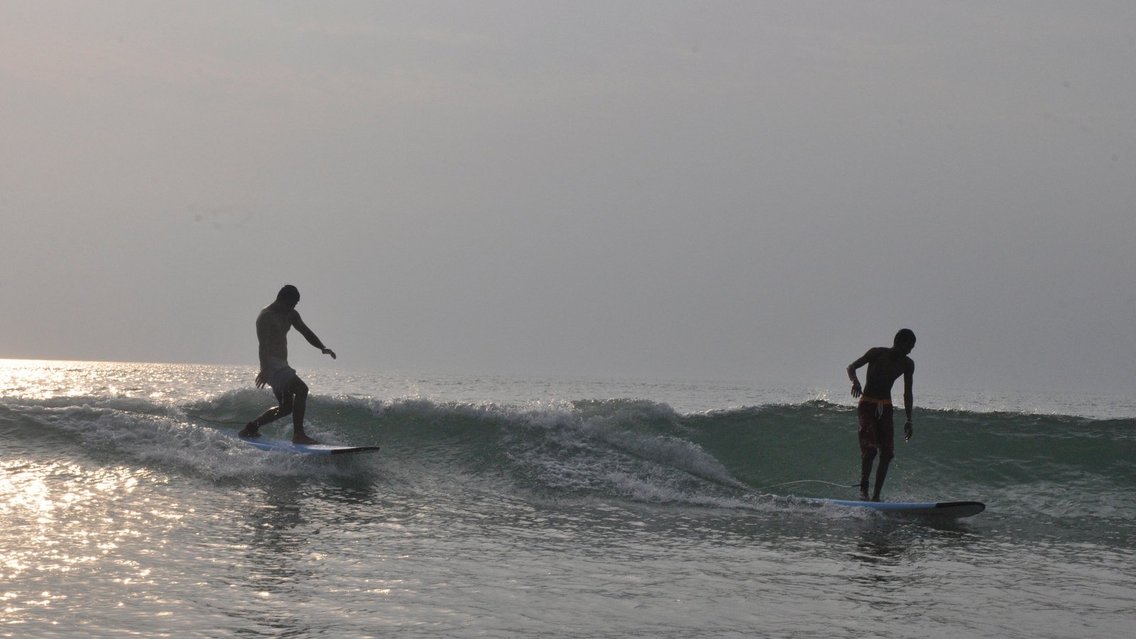 Talay Surf School, Thaïlande