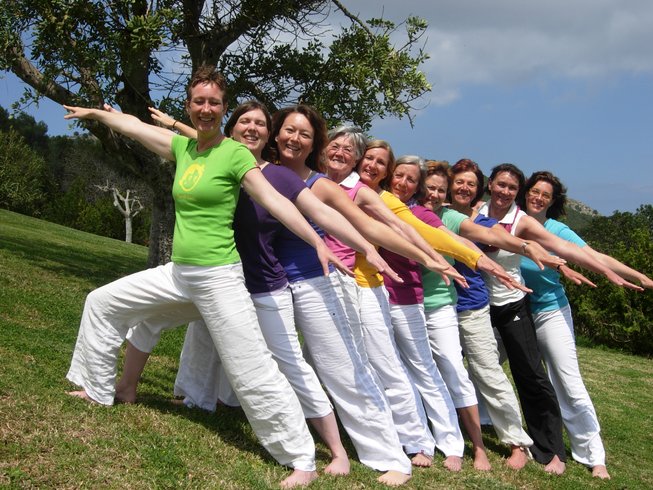 8 Tage Ayur Yoga Flow mit Julia Backhaus auf Mallorca, Spanien ...