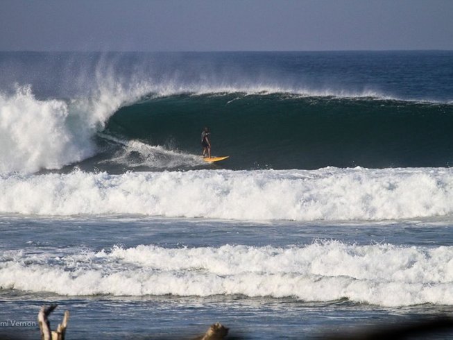 4 Day Personalized Adventure Surfing Holiday in Lázaro Cárdenas ...