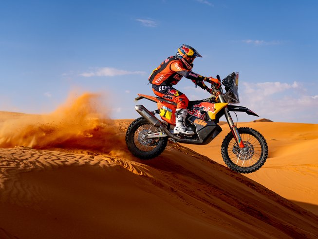 10 Day Dakar Start Adventure: Guided Enduro Motorcycle Tour in Saudi ...