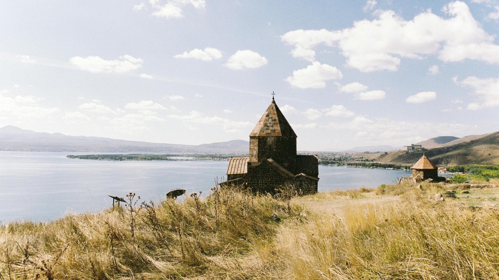 Desktop Wallpaper Lake Sevan