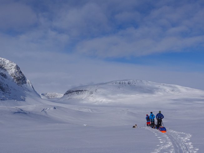 7 Day Tri-Countries Skiing Expedition Starting and Ending in ...