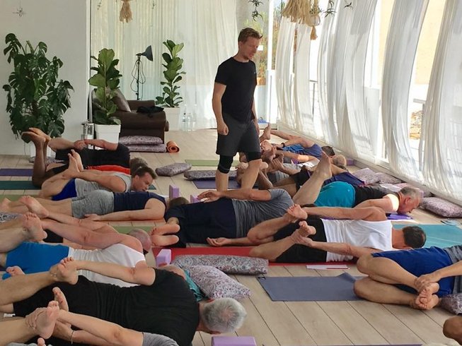 Top 10 Yoga Retreats for Men Worldwide