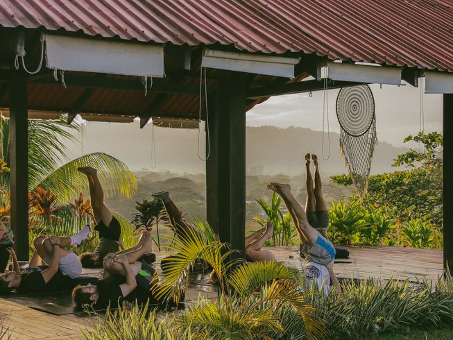8 Day Spring Break 2023: Surf or SUP Camp in Jaco - BookSurfCamps.com