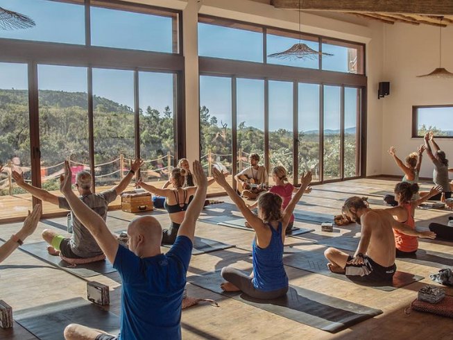 7 Day Nourish Your Practice Yoga Retreat with Azure Wolfe in Corgas ...