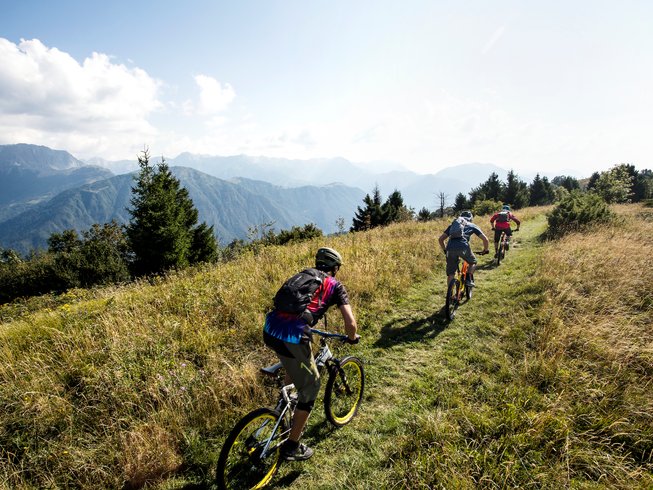4 Day Fully-Supported Single Track Mountain Bike Holiday in the ...