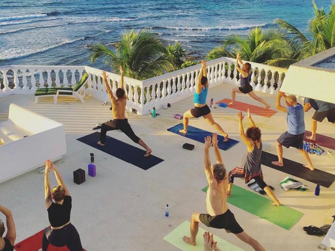 Top 10 Yoga Retreats near the Sea or Beach Worldwide