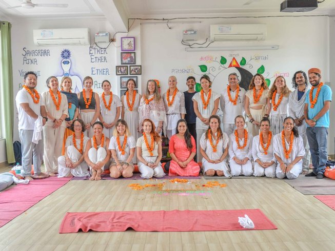 Top 10 Tantra Yoga Ashrams In India