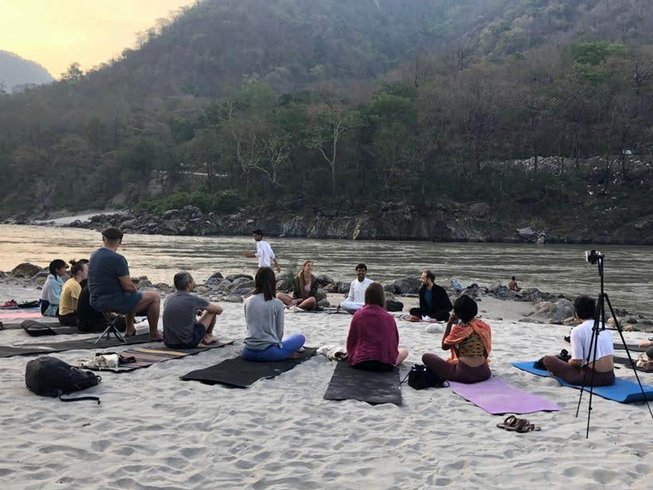 2 Day Weekend Yoga and Meditation Retreat in Yoga Capital Rishikesh - Tripaneer.com