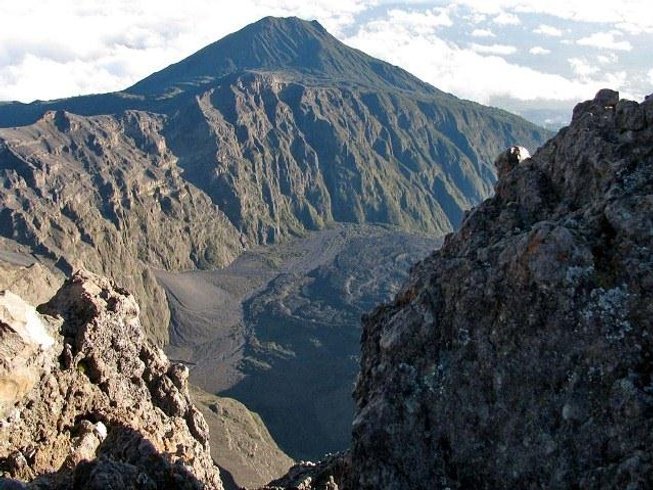 6 días de trekking por el monte Meru en Tanzania - Tripaneer.com