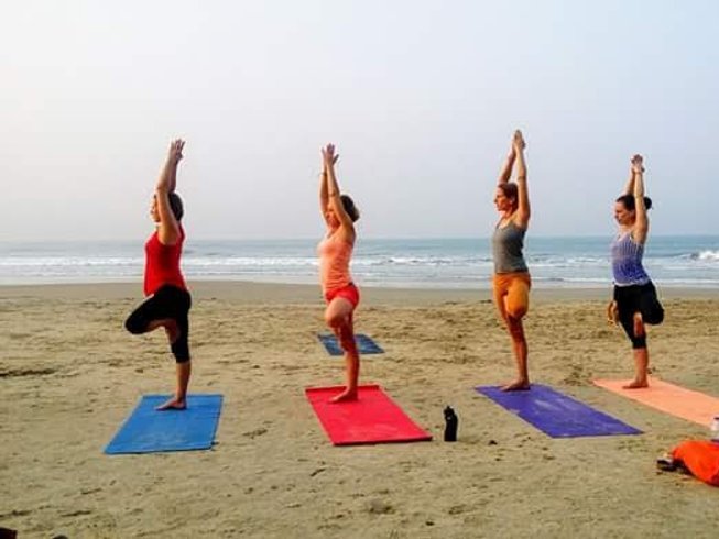 8 Days Kashi Ashram: New Year Yoga Retreat in Varkala Beach, Kerala ...