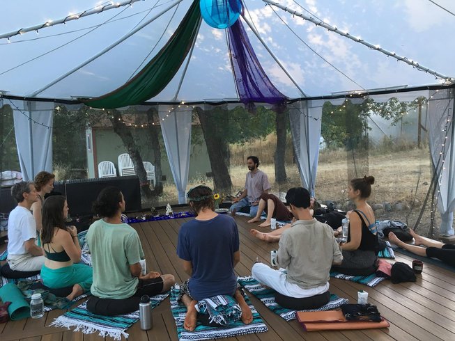 3 Days Meditation and Yoga Retreat in California - BookYogaRetreats.com