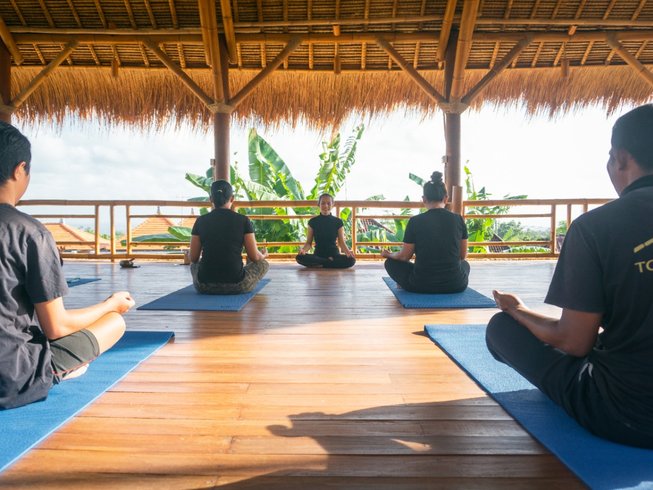 Top 10 Vegetarian Yoga Retreats Worldwide